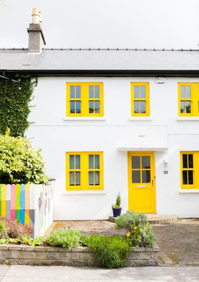 Live Bold: 8 Vibrant Exterior House Colors That Wow » Jessica Brigham