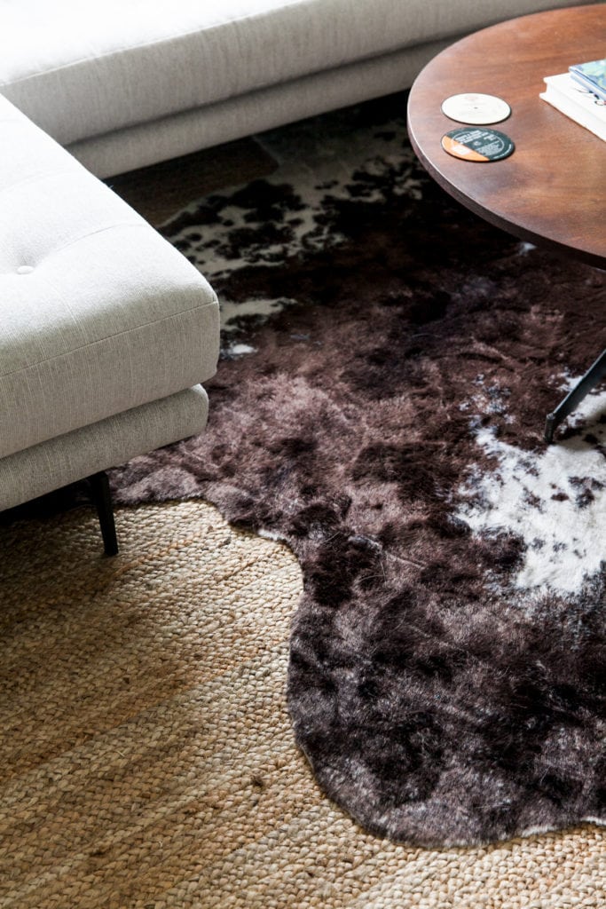 A Living Room Makeover That Makes Don Draper Proud, Find Out Why ...